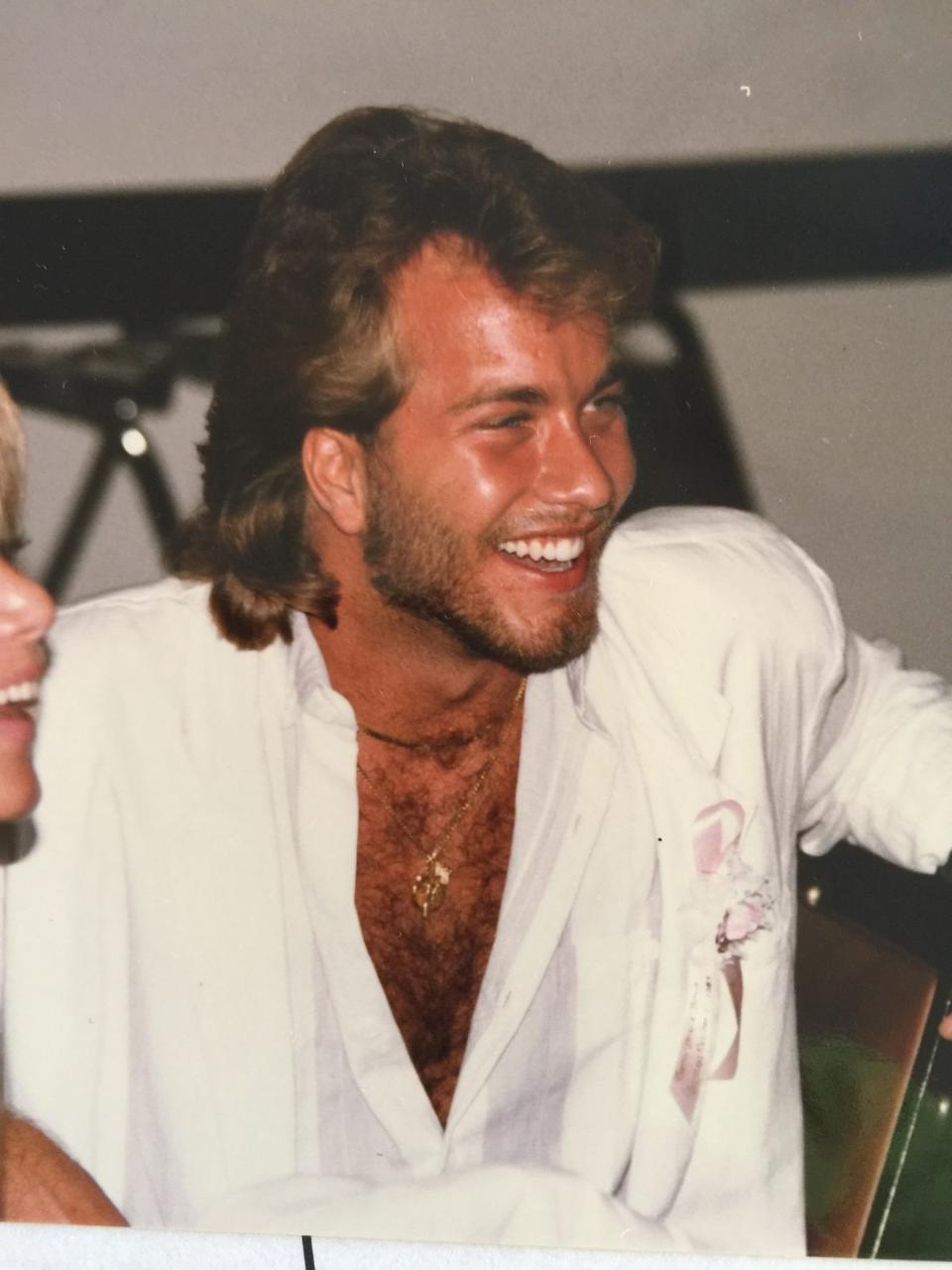 Todd Christopher: 17 tuổi bỏ học đi làm tóc, giờ là 1 trong 400 người ...