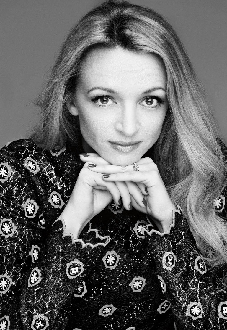 Delphine Arnault - ái nữ thừa kế sáng giá của Louis Vuitton