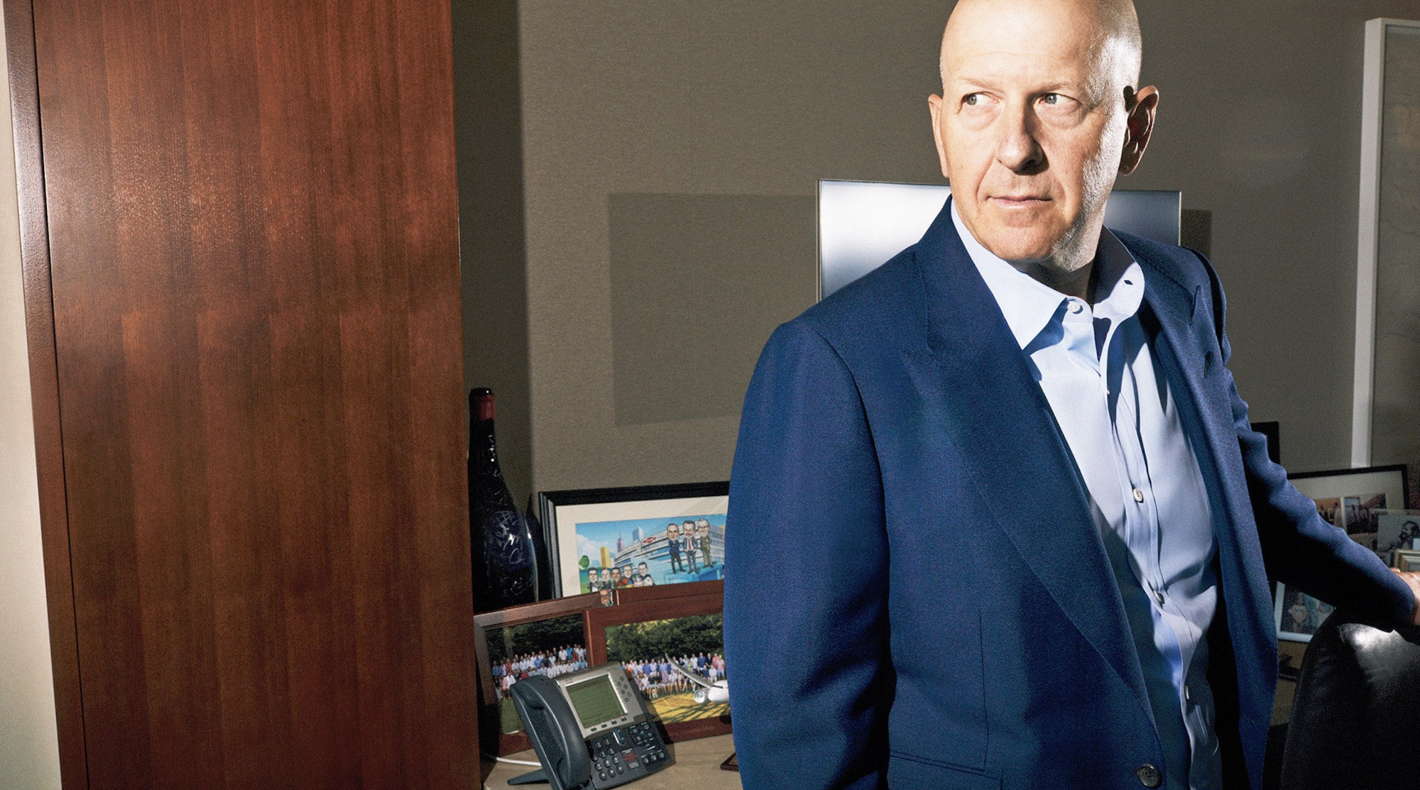 Chân dung vị CEO kỳ lạ của Goldman Sachs: Tự mua cafe đến văn phòng, đi ...