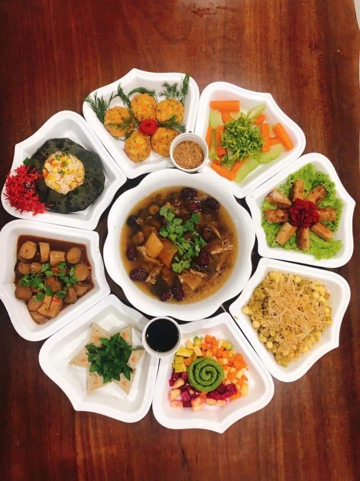Dịch vụ đặt mâm cỗ cúng ngày Rằm tháng Giêng nở rộ mùa dịch, nhà bếp ...