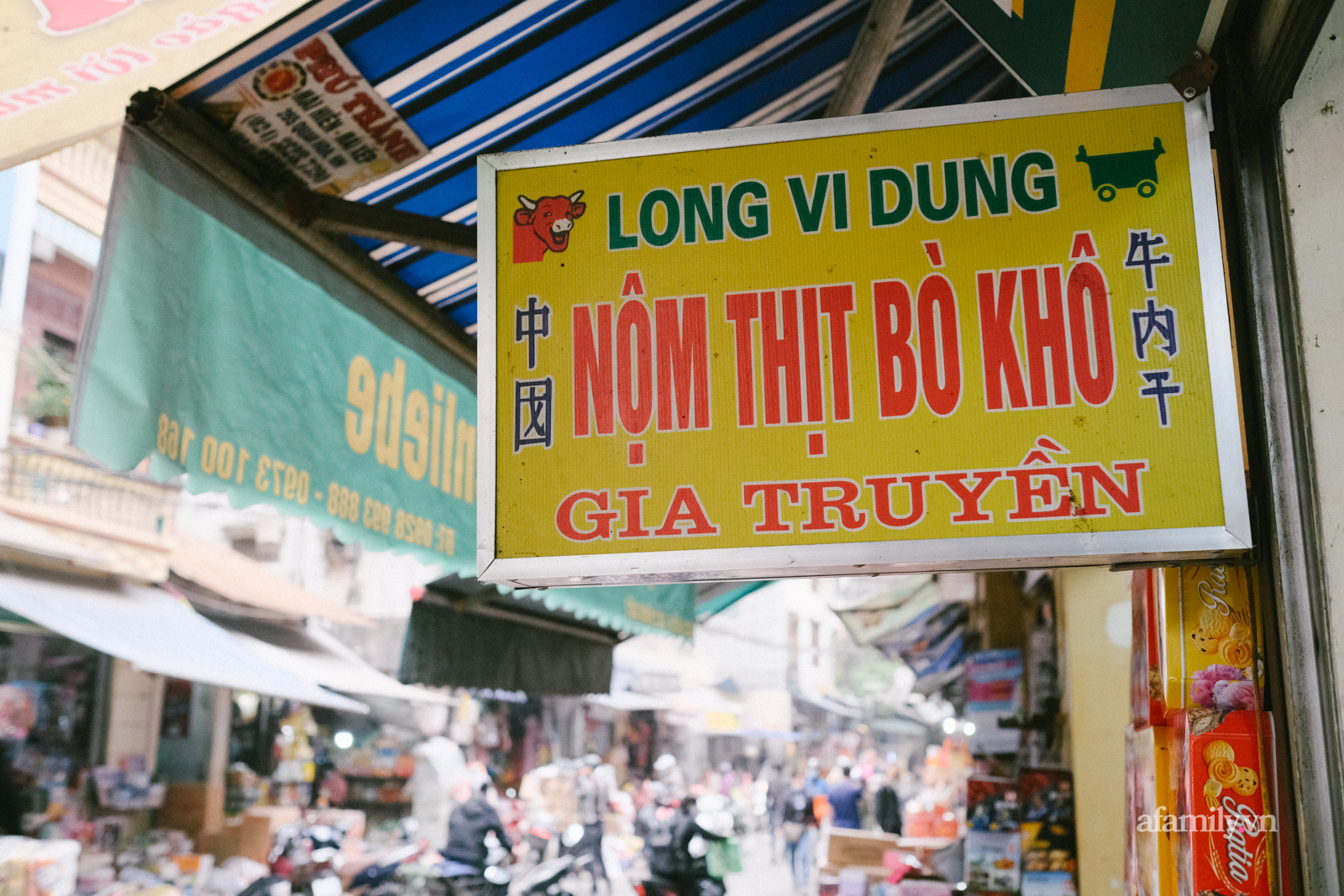 Chủ quán nộm nổi tiếng phố cổ tiết lộ công thức bí truyền suốt 70 năm ...