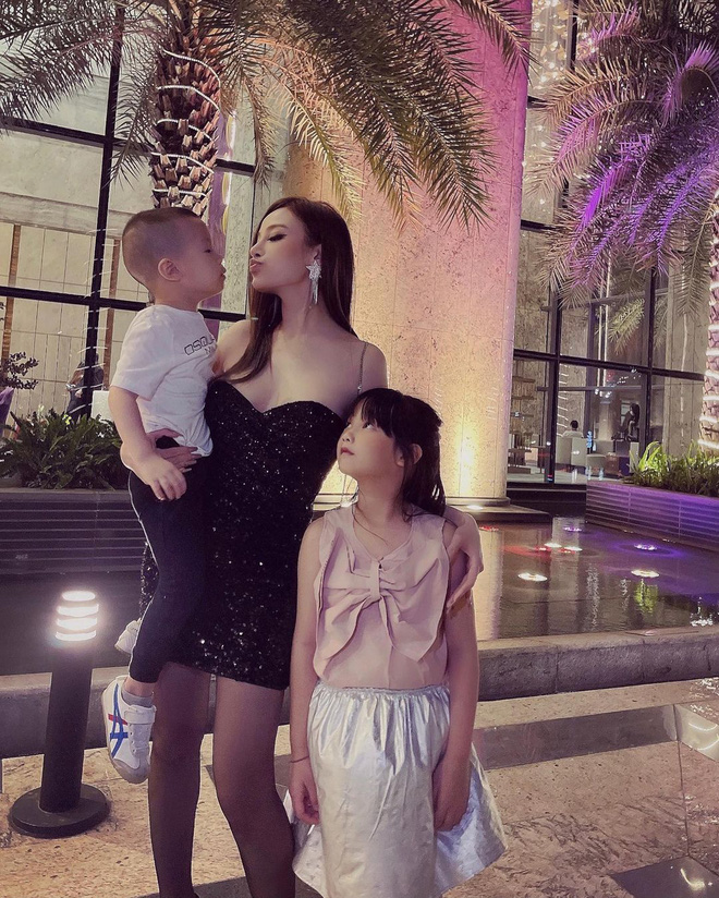 Sống như bà hoàng trong "lâu đài" hơn 80 tỷ đồng, Huyền Baby giàu cỡ nào?