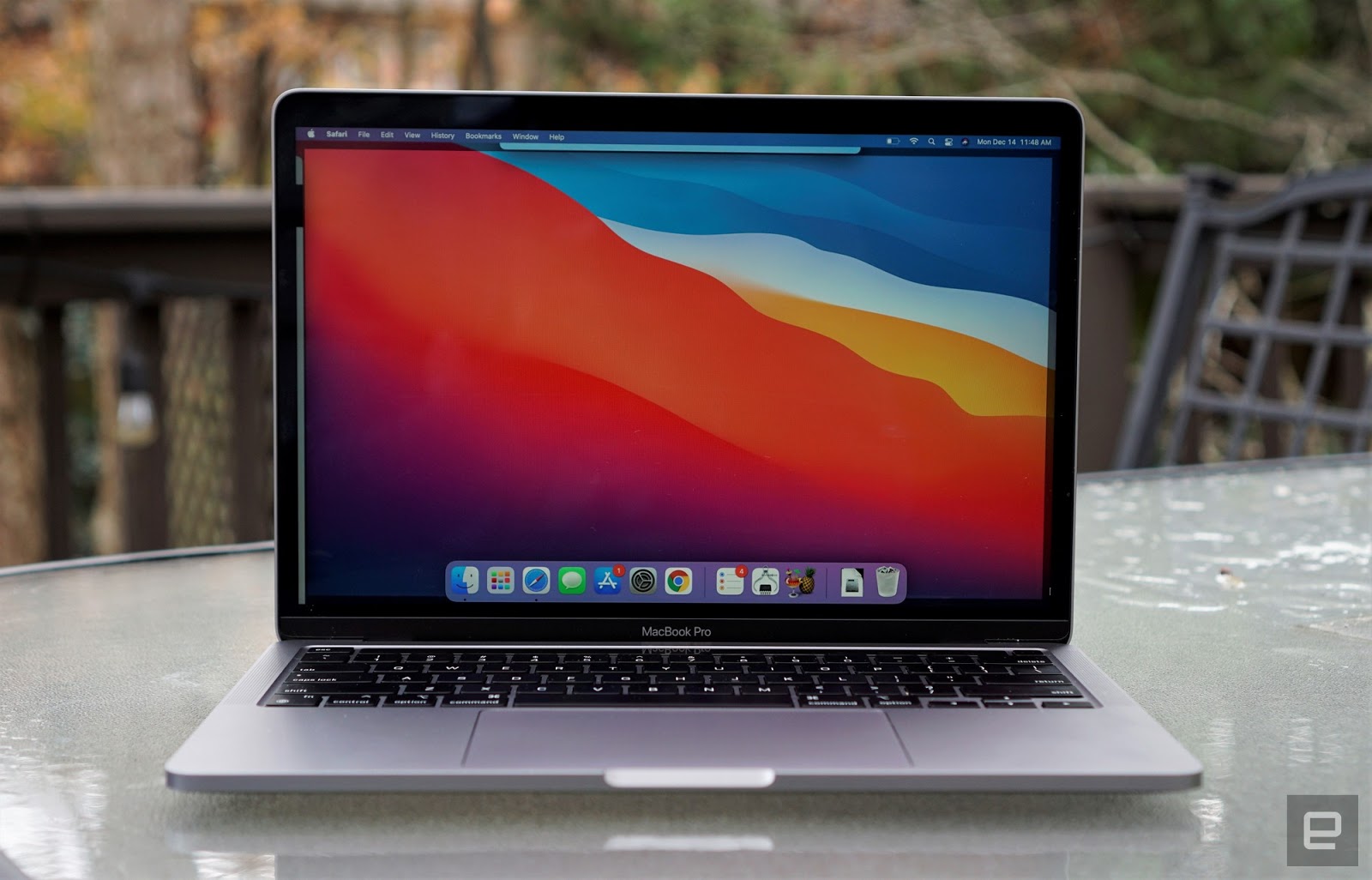 Các sàn TMĐT đua giảm giá iPhone 12 Pro Max, MacBook trong ngày hội ...