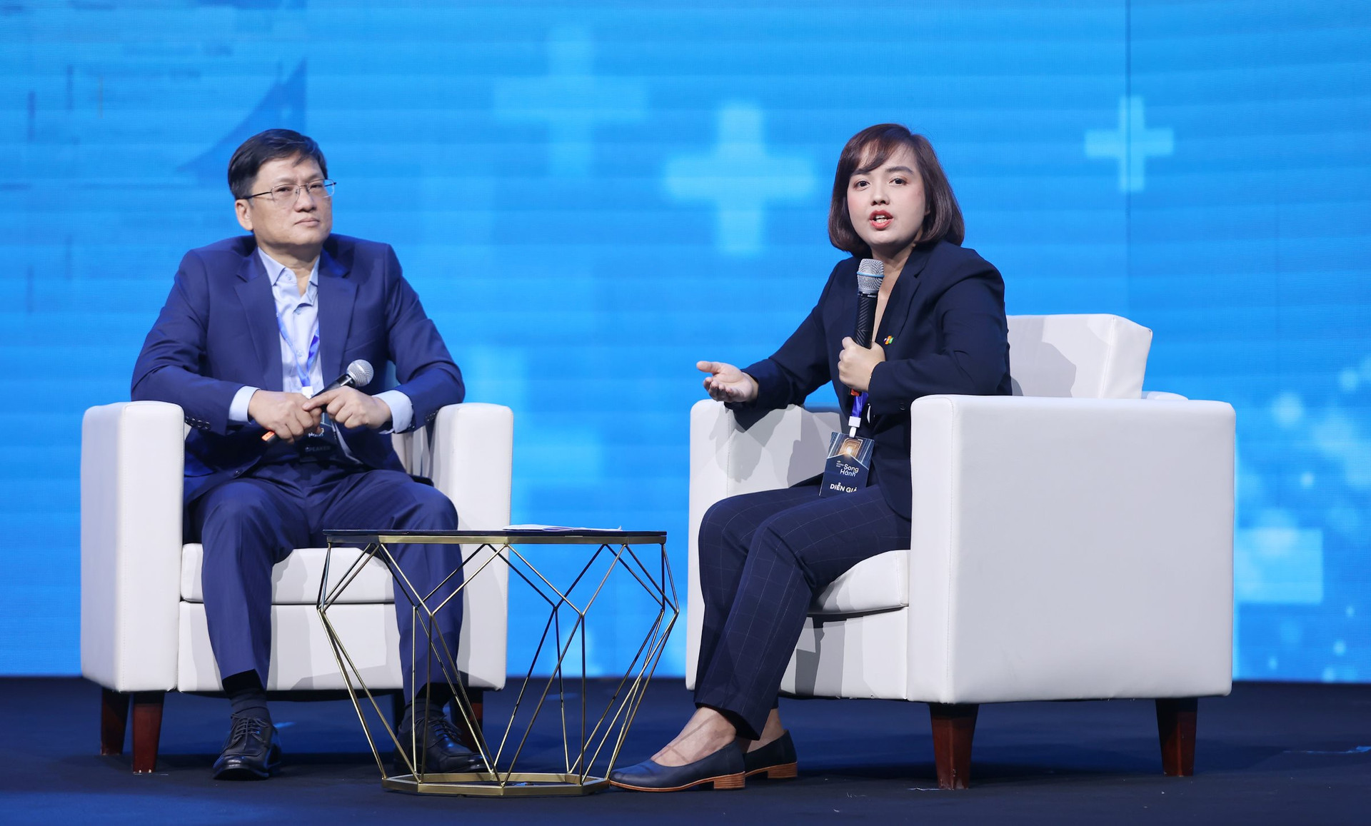 FPT Retail boss tells the story of turning 7,000 pharmacists into ...