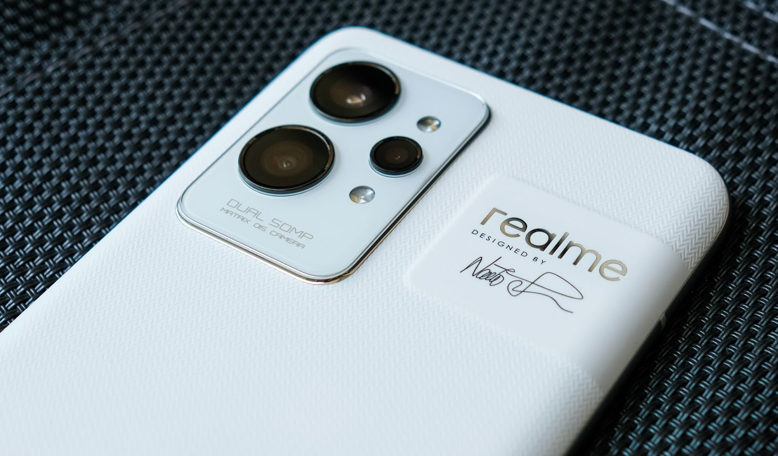 Trải nghiệm GT 2 Pro: Smartphone cao cấp đầu tiên của Realme, giá chỉ ...