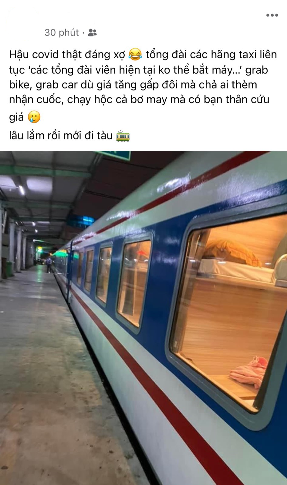 Ngày làm việc cuối cùng trước nghỉ lễ, khách 'kêu trời' vì book xe mòn ...