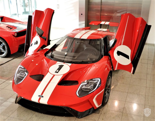Ford GT bản độc nhất Việt Nam từng được Minh Nhựa check-in lăn bánh tại ...