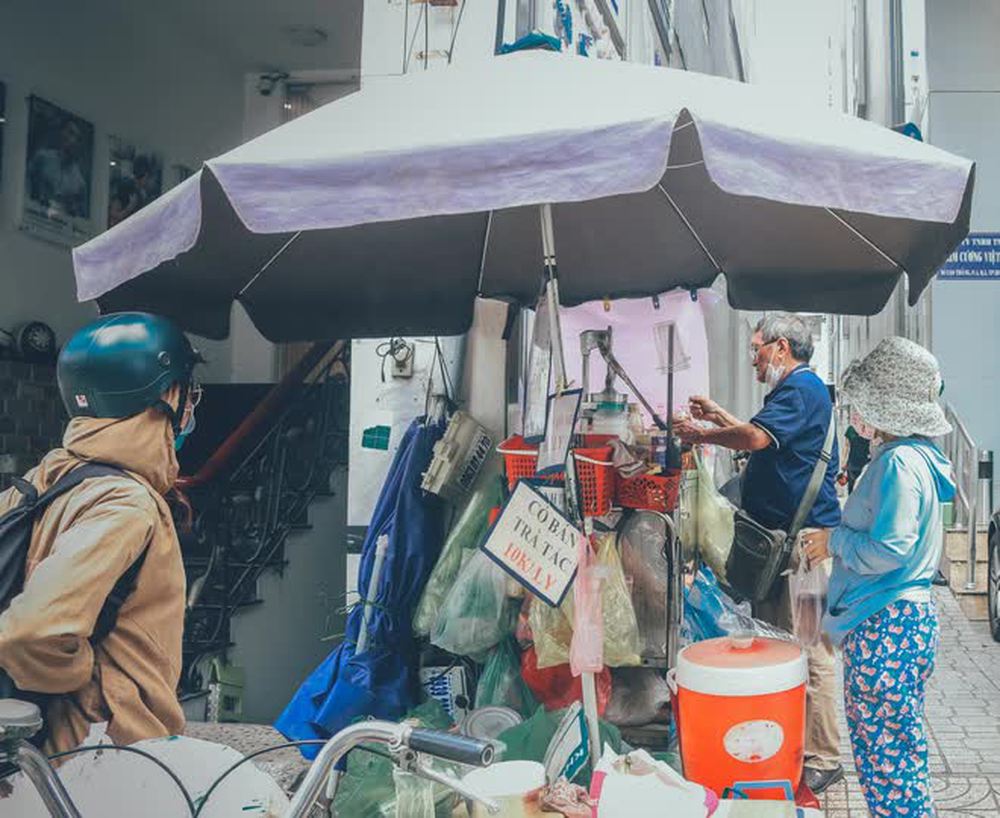 Cậu chuyện phía sau "ly đá me ngon nhất Sài Gòn" của hai ông bà mưu ...