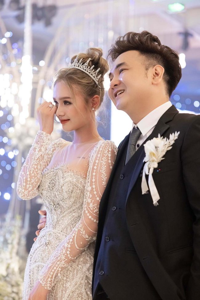 Vợ chồng Xemesis “mở bát” Valentine với hành trình 5 năm yêu nhau: Xoài ...