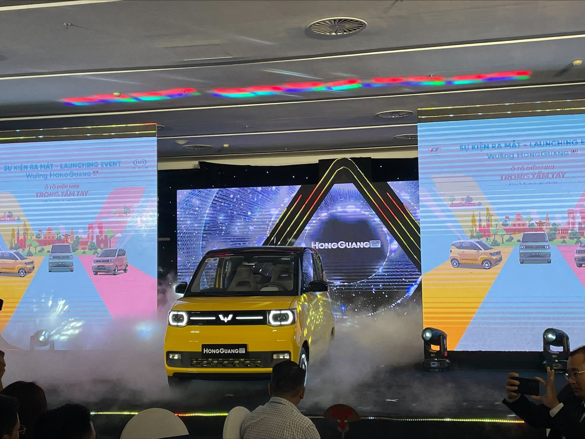 tin tức - Hot: Wuling HongGuang Mini EV chính thức ra mắt khách Việt ...
