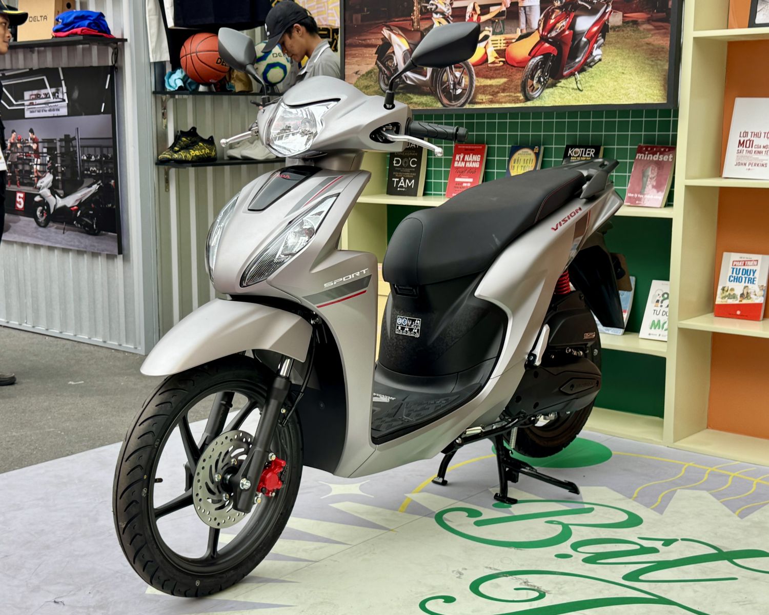 Giá xe máy Honda Vision mới nhất