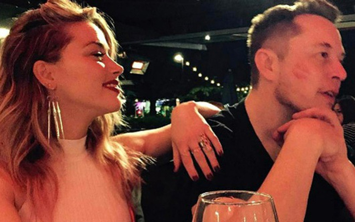 Tài khoản của Amber Heard bị xóa sau khi Elon Musk tiếp quản Twitter