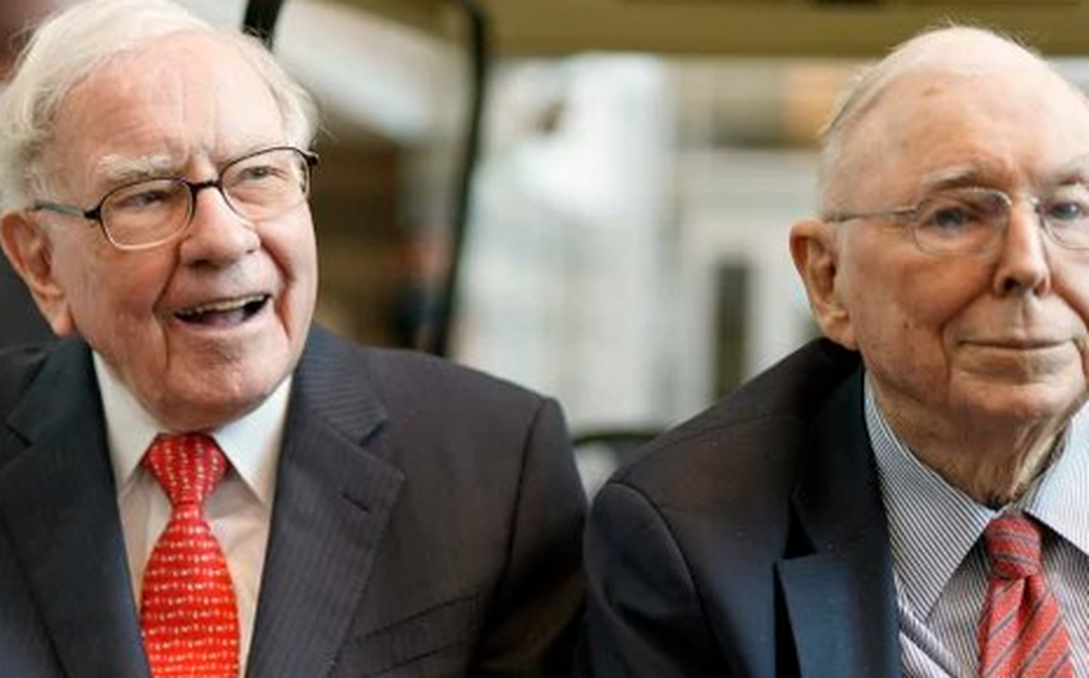 Charlie Munger: Cánh tay phải từng đố kỵ với Warren Buffett đã vượt qua ...