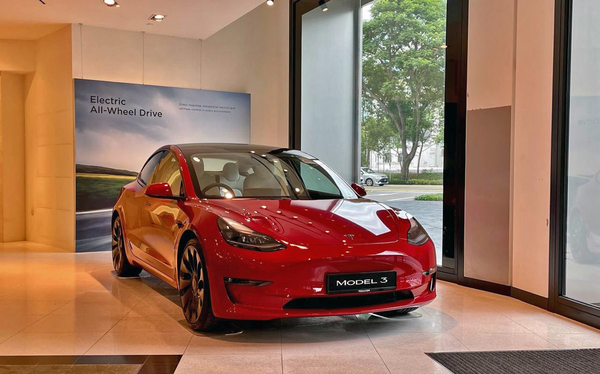 Ở quốc gia ‘bị thế giới lãng quên’ này, một chiếc Tesla Model 3 second ...
