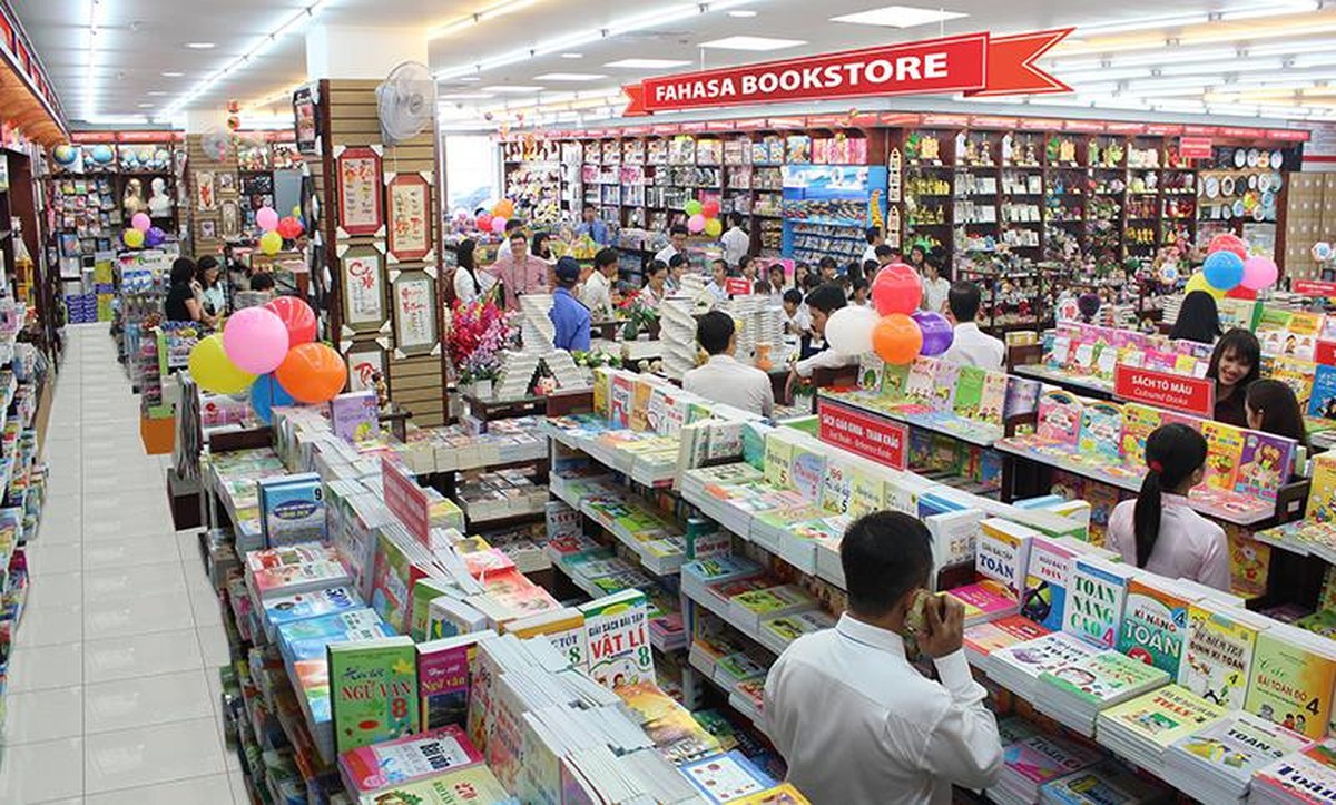 Đi tìm "long mạch" giúp các nhà sách truyền thống: Làm sao để kéo khách ...