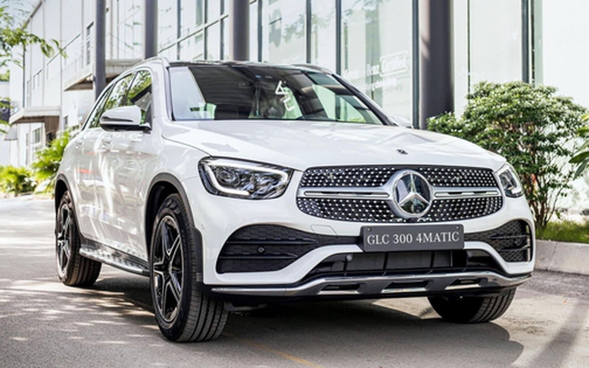 Mercedes-Benz GLC bản cũ giảm cao nhất hơn 500 triệu tại đại lý, số ...