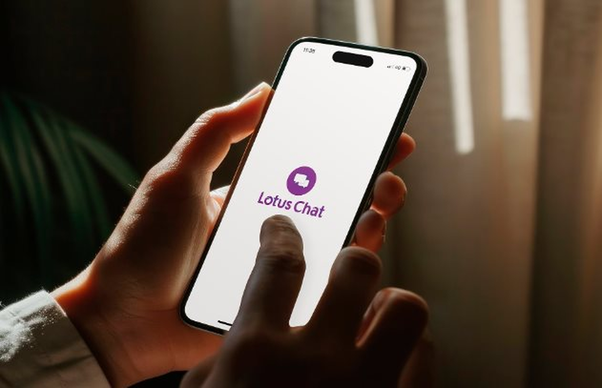 Giữa rừng app chat, 1 tính năng trên Lotus Chat đang trở thành trợ thủ ...