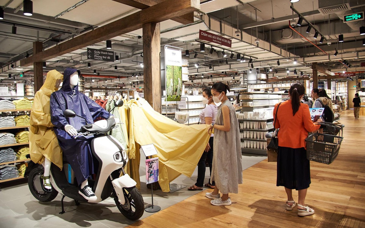 MUJI Việt Nam tăng giá một loạt sản phẩm: Người chê 'đã đắt còn tăng ...