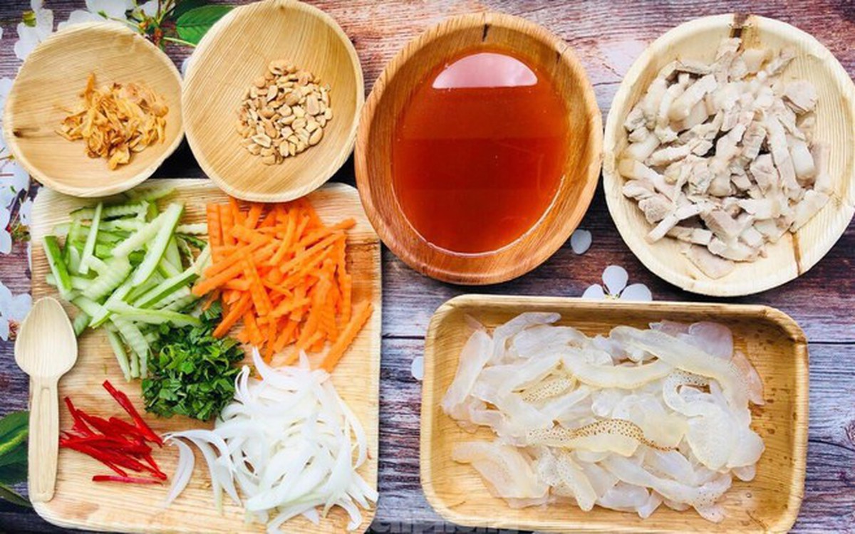 Bán chén đĩa từ mo cau: Thu nhập hàng trăm triệu mỗi tháng