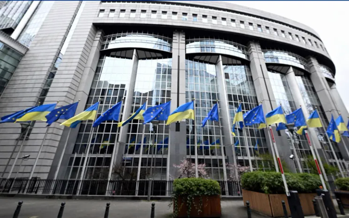 EU đề xuất gói hỗ trợ 105 tỷ USD cho Ukraine bằng tài sản bị đóng băng ...