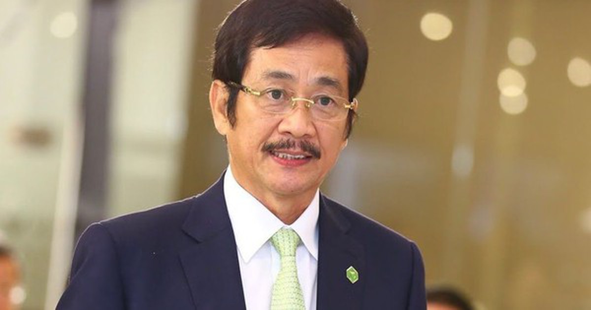 Nhóm cổ đông liên quan đến Chủ tịch Bùi Thành Nhơn nắm giữ bao nhiêu cổ ...