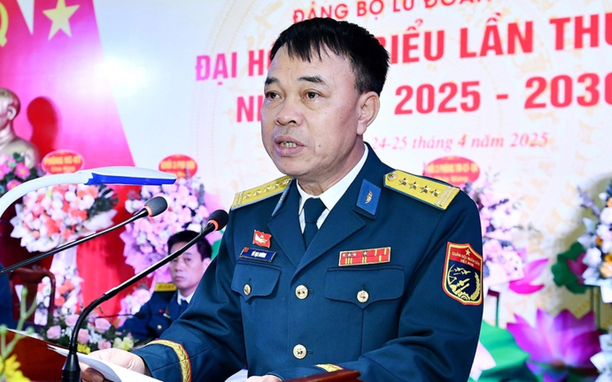 Đại tá Vũ Đại Dương giữ chức Phó Tư lệnh Quân chủng Phòng không - Không ...