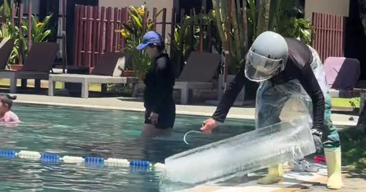 Resort Hội An thả khối đá khổng lồ xuống bể bơi, khách Tây giải nhiệt ...