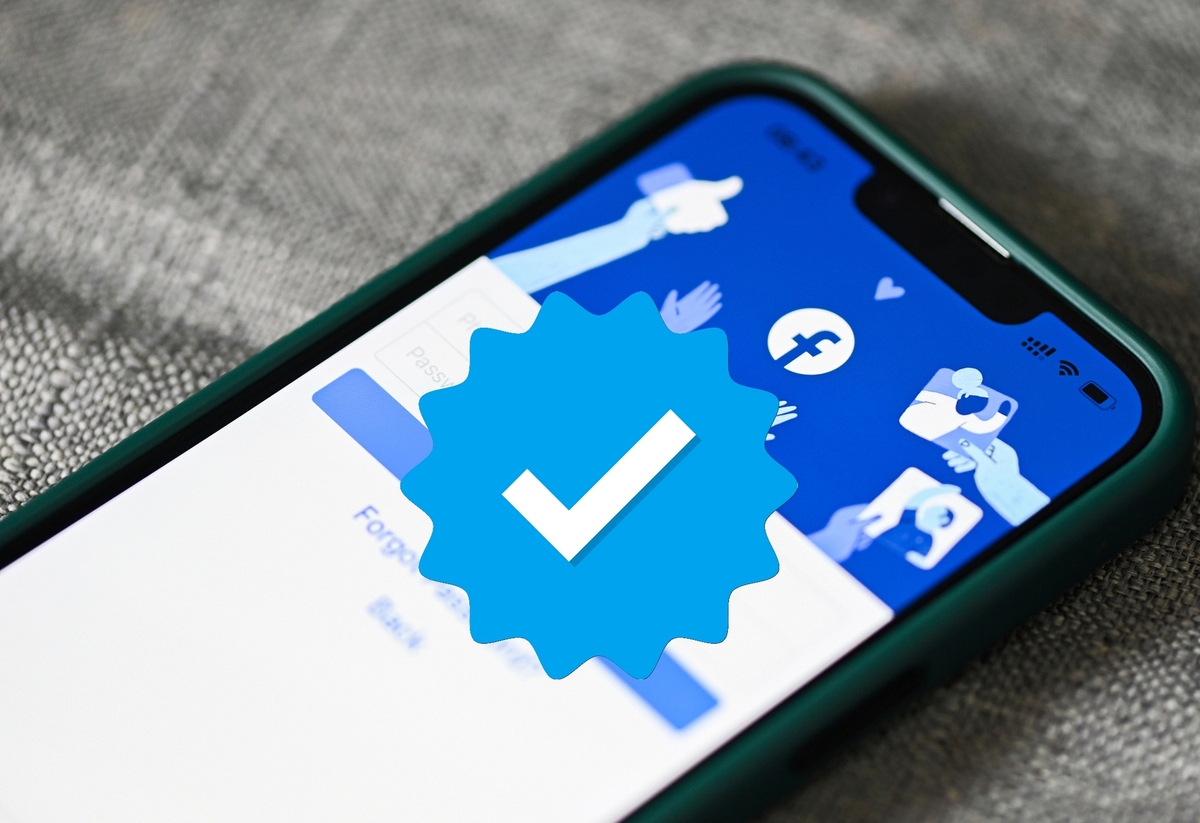 Người dùng sẽ được nhận tích xanh Facebook miễn phí?