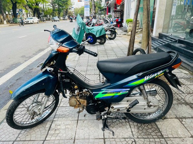 Honda Wave đời cổ biển số 'lộc phát' tại Huế
