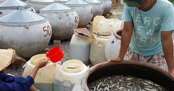 Nước mắm truyền thống có quyền khởi kiện Vinastas