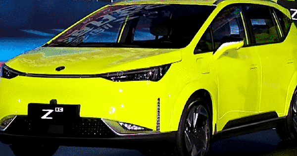 Cận cảnh ô tô điện giá 473 triệu "nét như Sony”, no pin đi 600 km, đấu ...