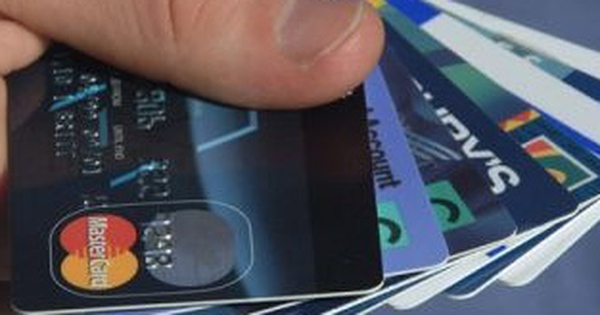 Chủ Thẻ thông minh | CafeF